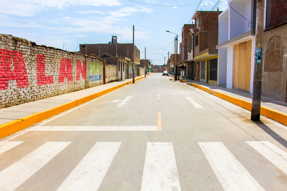 Alcalde inauguró obras en tres sectores del distrito de Santa.